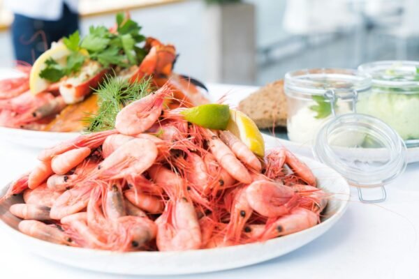 10 Most Popular Types of Seafood - intothebluu.com